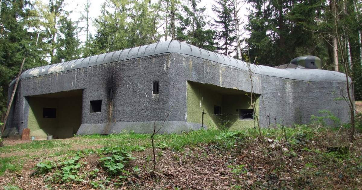 Žena sama proměnila starý válečný bunkr na vysněný domov